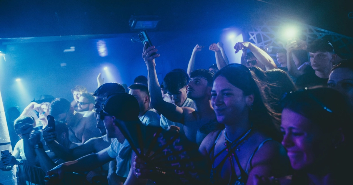 Découvre le concept Rave Mutation avec le meilleur de la scène locale ...